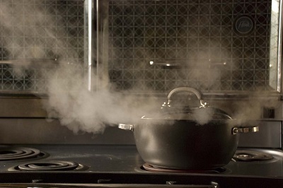 10 Easy Ways to Treat Burn Caused by Steam - EnkiVeryWell