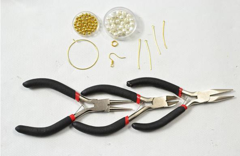 11 Tips on How to Make Fake Piercings - EnkiVeryWell