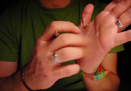 5 Common Causes and Treatments for Itchy Palm - EnkiVeryWell